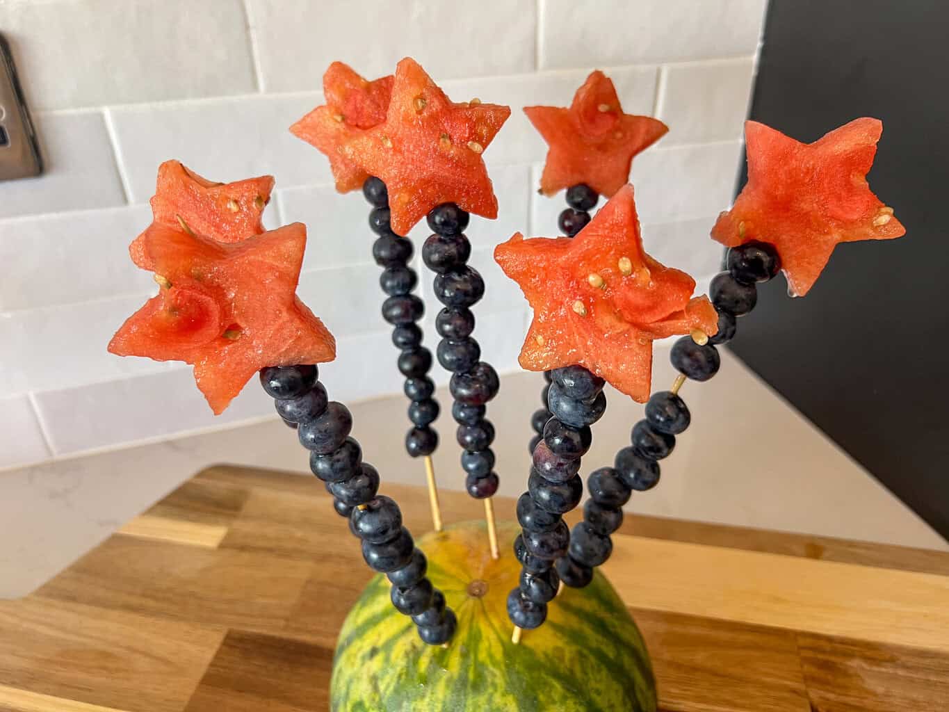 Watermelon Sparkler Skewers – The Best Patriotic Snack for Summer Fun ...