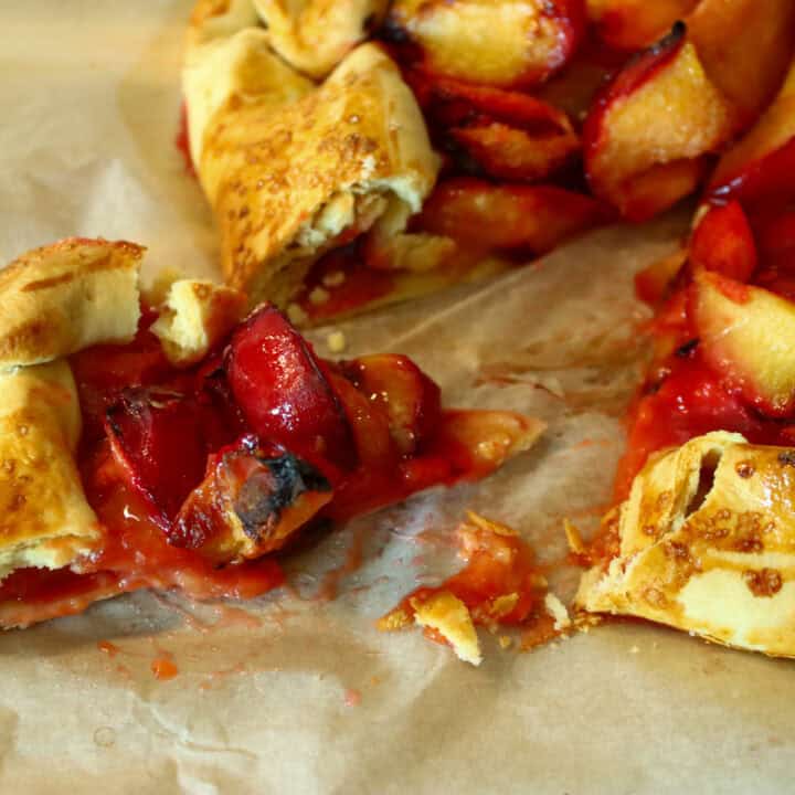 Easy Rustic Peach (or Plum!) Tart with Maple Syrup - Amusing Foodie